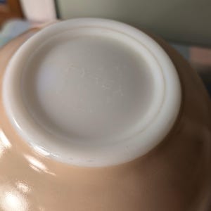 Vintage Pyrex Sandalwood Tan With Ivy Pattern Mixing Cinderella Bowls ...