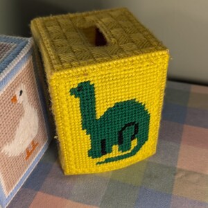 Vintage Needlepoint Plastic Tissue Box Cover - Etsy