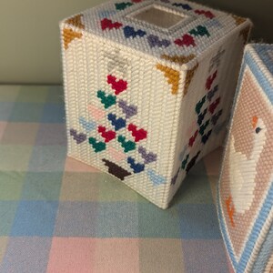 Vintage Needlepoint Plastic Tissue Box Cover - Etsy