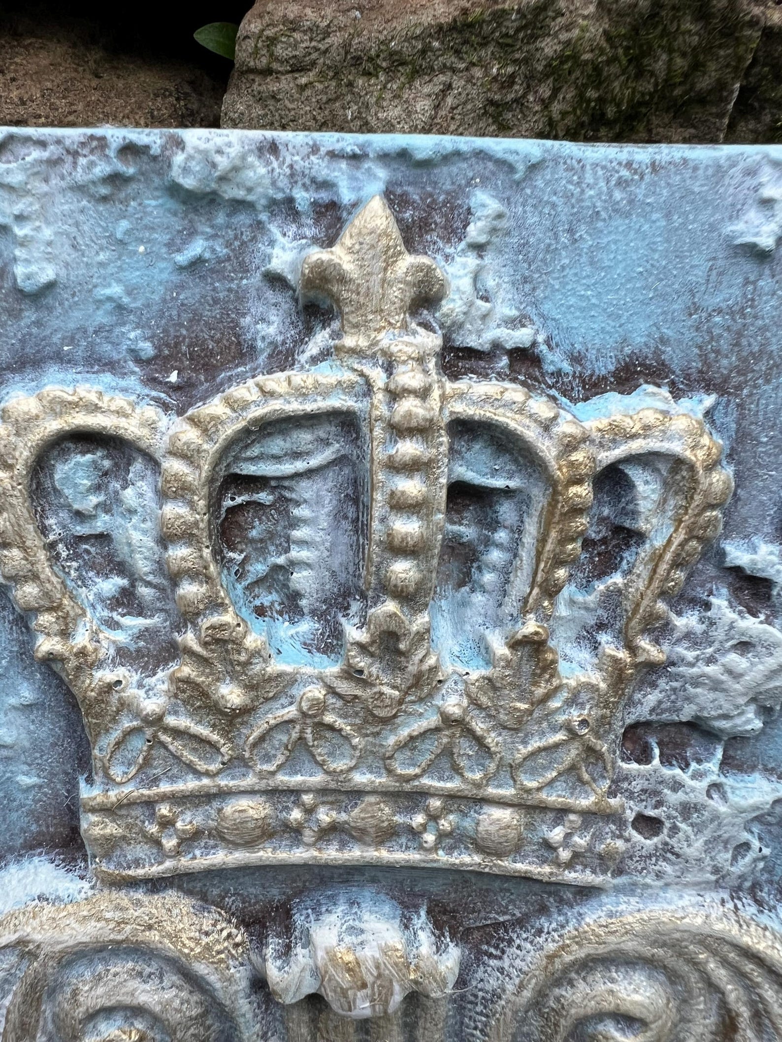 French Country Crown Plaque, French Provincial Blue Antike Crown Plaque ...