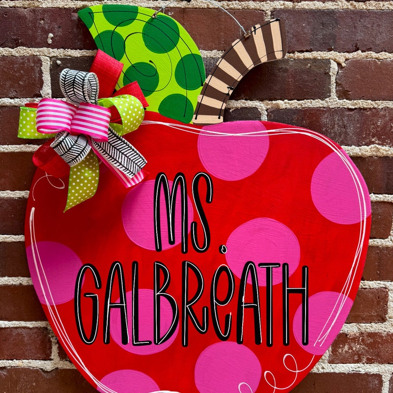 Apple Door Hanger - Etsy