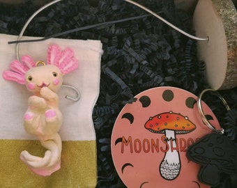 Axolotl Statue - Etsy UK