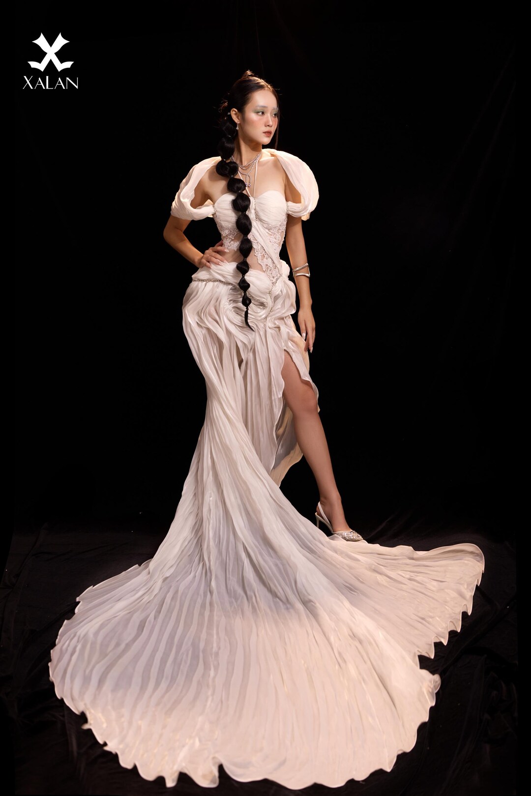 Timesless Wedding Dress, Organza Bridal Gown, Designer Wedding Dress ...