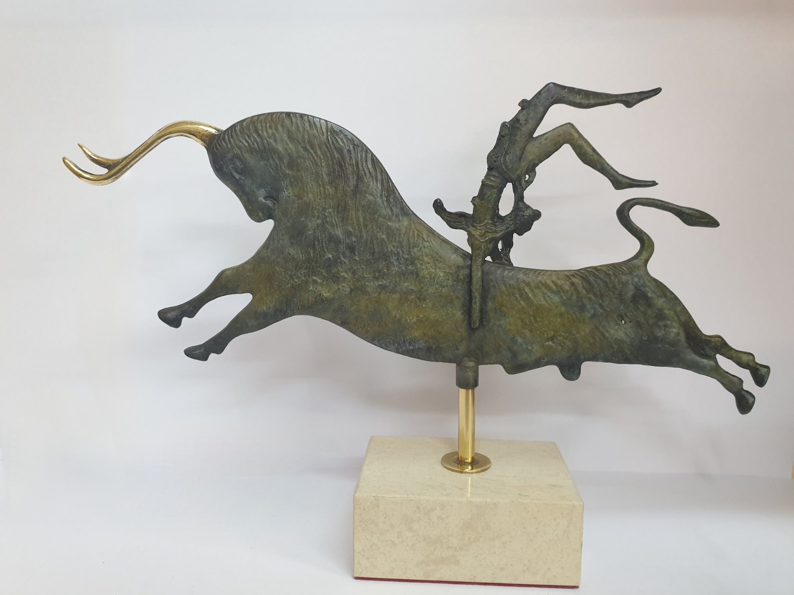 Bronze Sculpture Bull-leaping - Palace of Knossos Fresco - Minoan ...