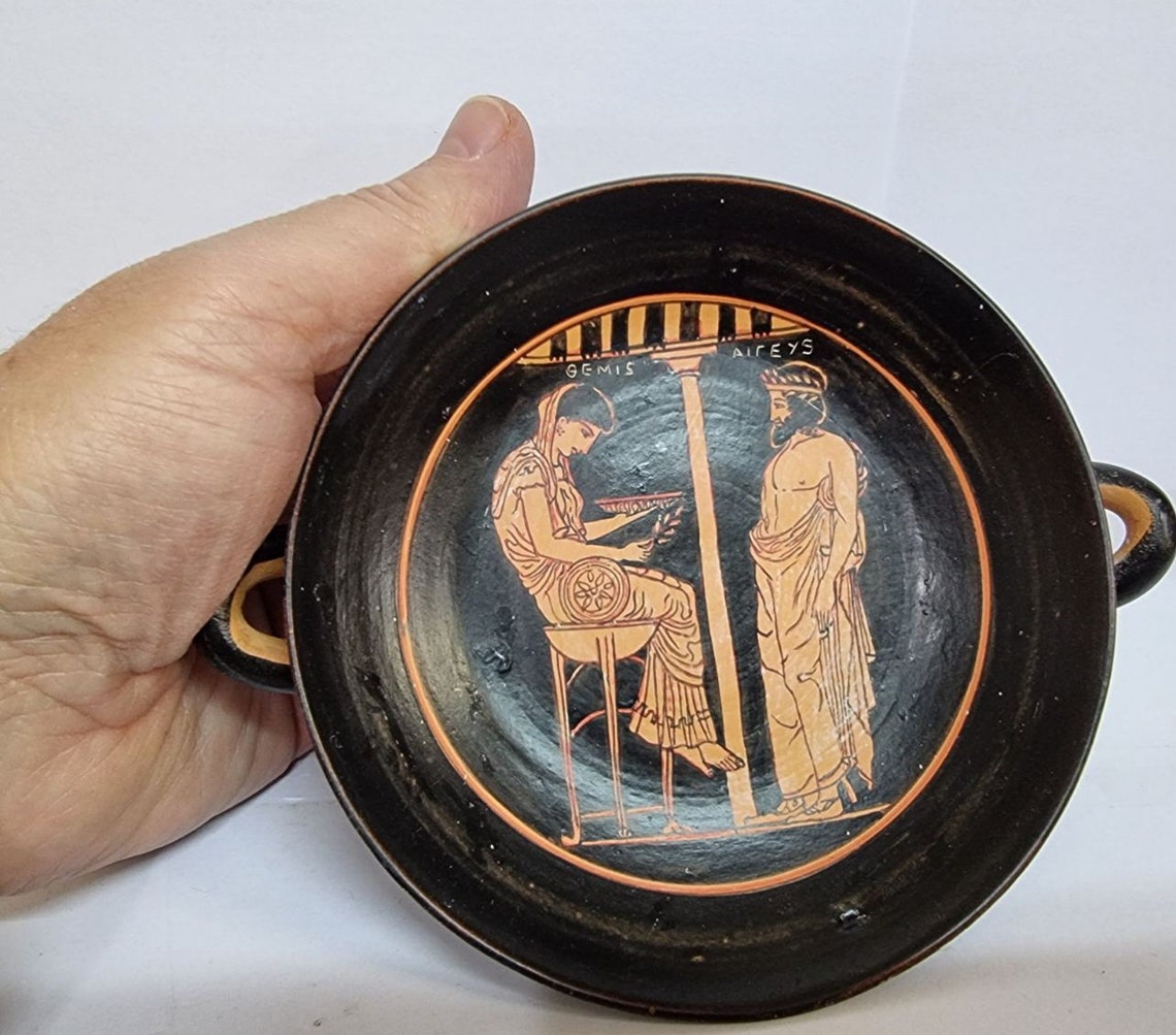 Kylix , Greek Vase , Attic Red Figured Kylix of Themis and Aegeus ...