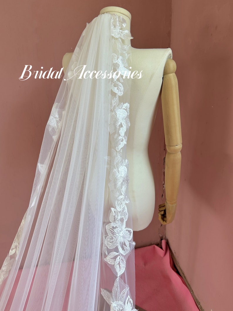 Simple Floral Lace Wedding Veil, Lace Edge Bridal Veil, Soft Wedding ...
