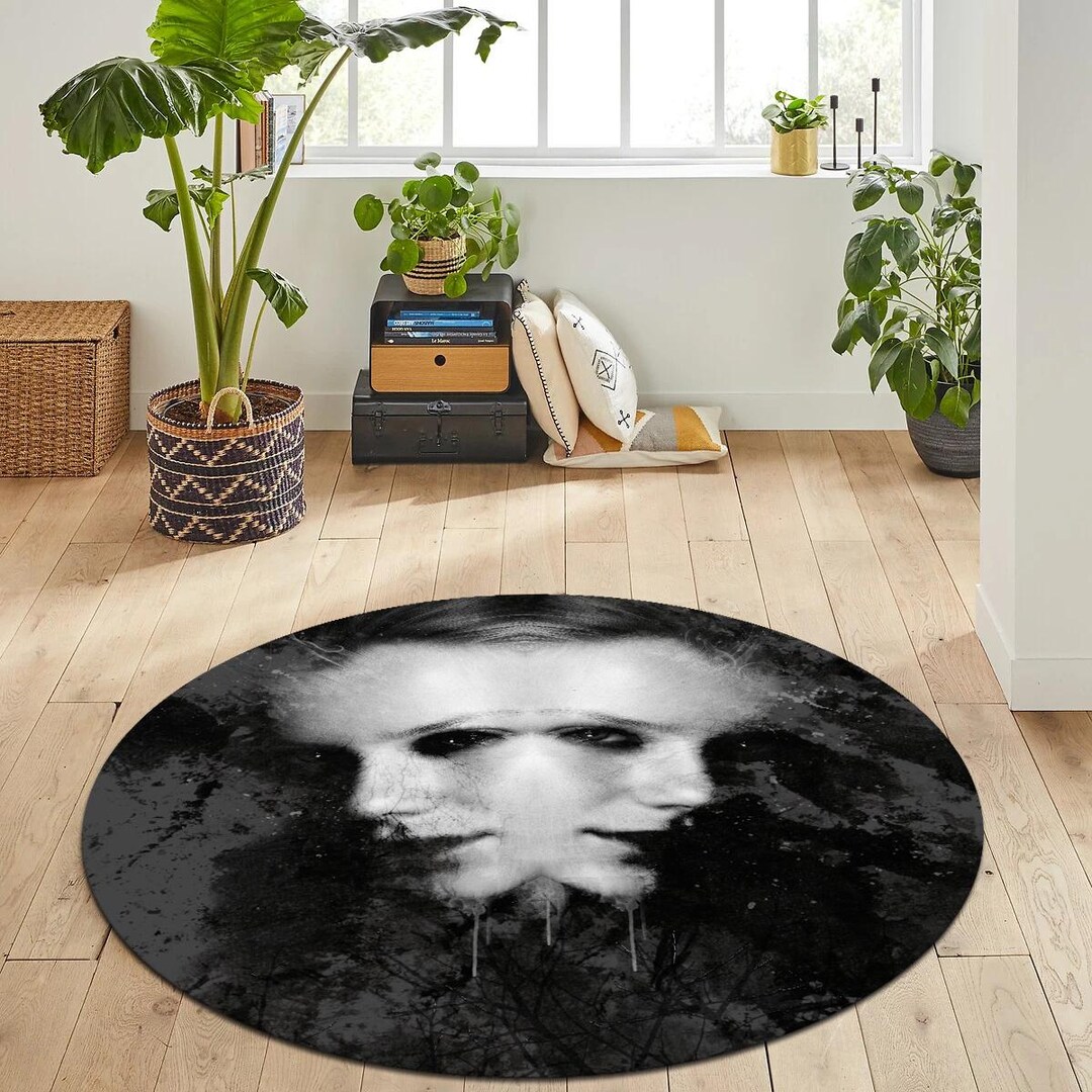 Scary Woman Face Round Rug, Scary Hands Round Mat, Horror Rug ...