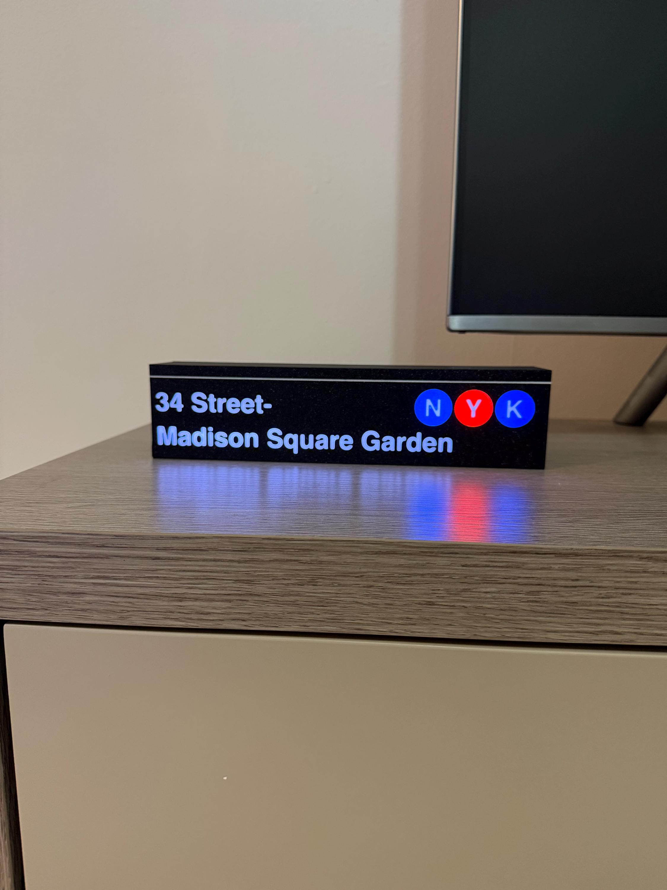 New York MTA Subway Madison Square Garden Knicks LED Lamp Control With ...