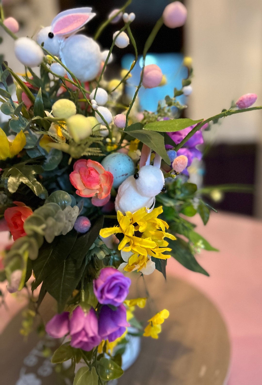 Bright Spring Table Arrangement, Hallway Table Arrangement, Spring ...