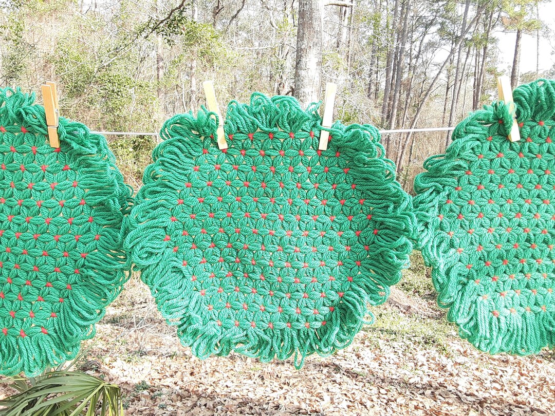 Vintage Set of 4 Hexagon Shaped Macrame Place Mats or Doilies, 12 Inch ...