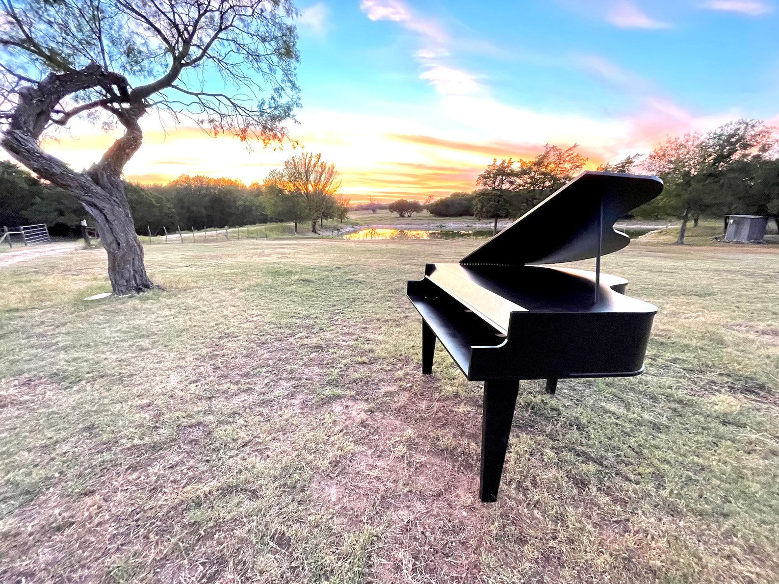 Portable Grand Piano Shell for Keyboards Faux Grand Piano Shell for ...