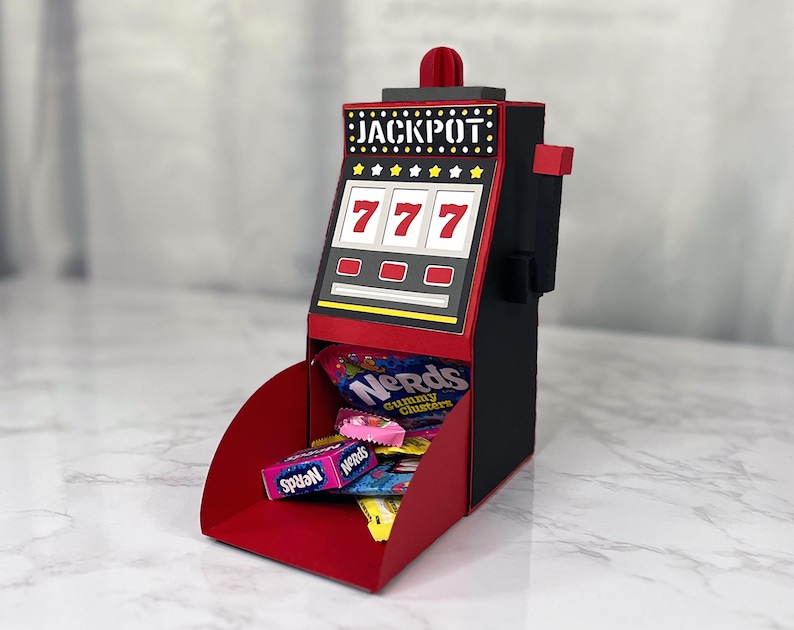 Slot Machine Gift Box SVG, 3D Paper Casino Box Template for Cricut ...
