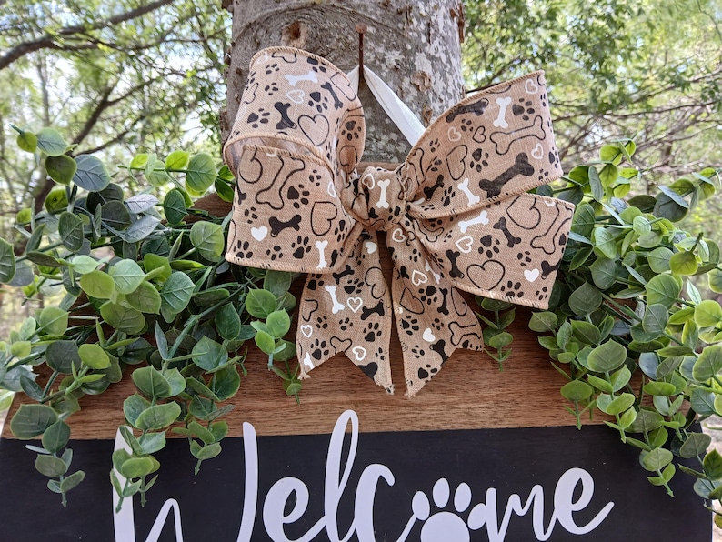 Funny Dog Door Sign: Sande Wood Front Door Welcome Decor - Etsy