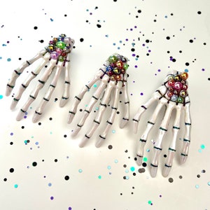 Gothic Hair Clips Skull Hand Skeleton Hand Gripper Halloween Harajuku ...