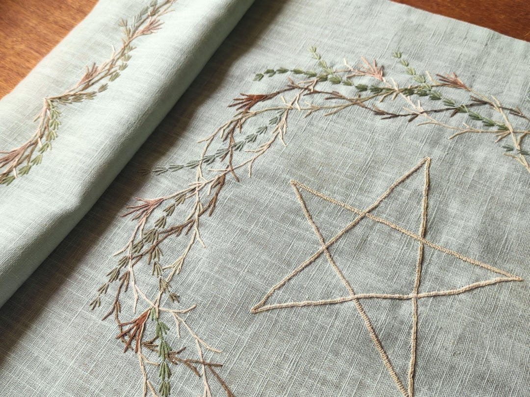 Wiccan Linen Tarot Cloth. White Magic Tarot Mat. Pagan Wedding Cloth ...