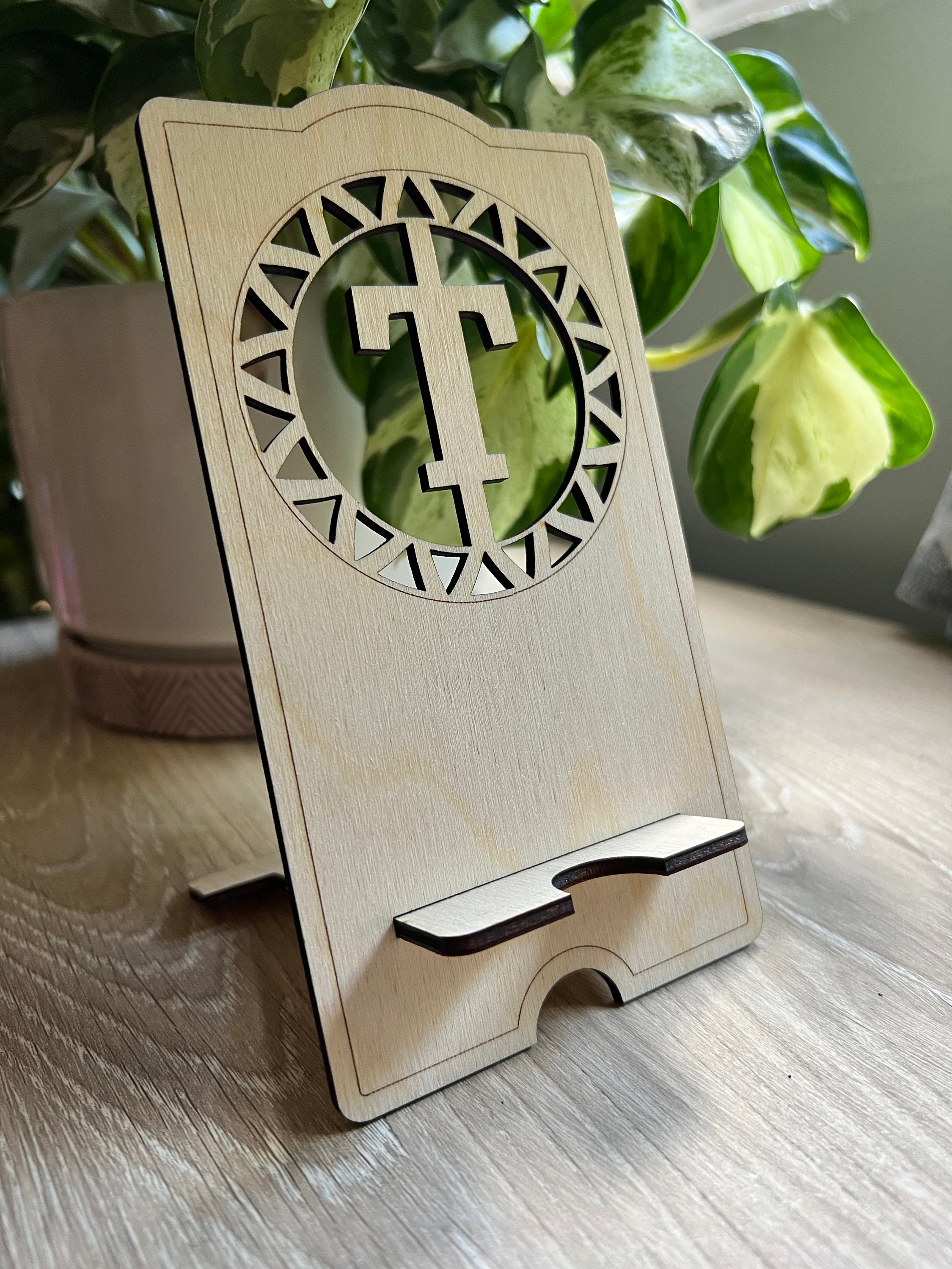 Custom Wood Phone Stand dark, Medium or Light Desktop Stand for iPhone ...