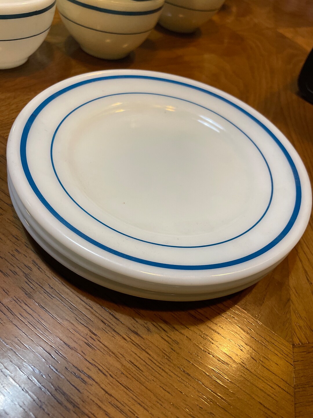 Vintage Pyrex Bread Plates. - Etsy