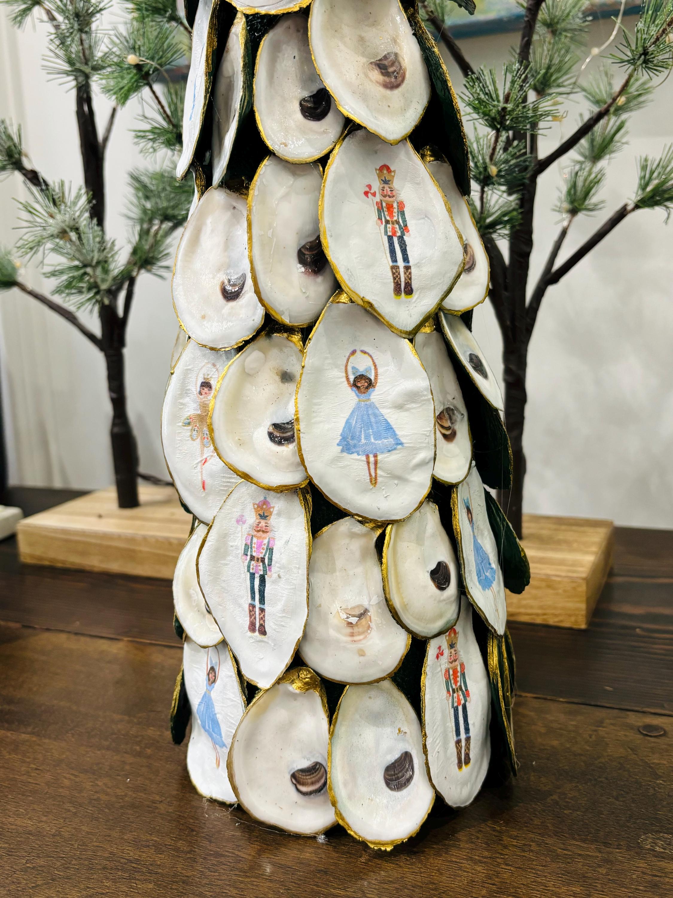 Christmas Nutcracker Oyster Tree - Etsy