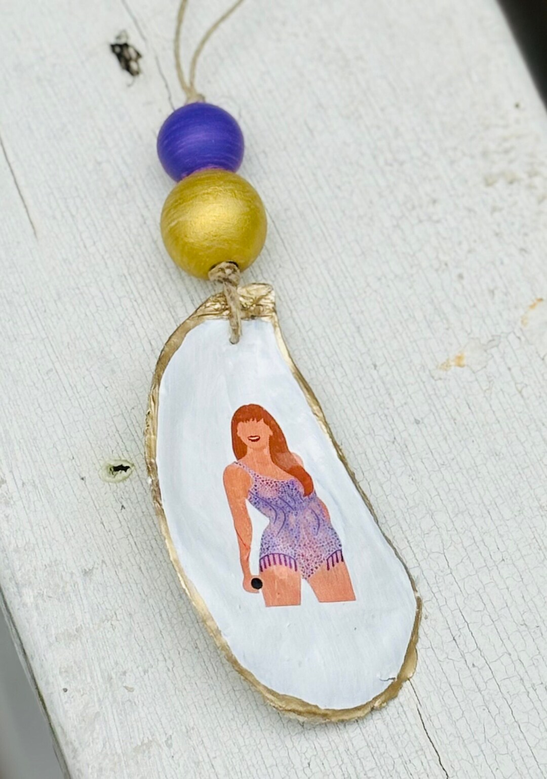 Taylor Swift Oyster Shell Ornament: Swiftie Gift, Gold Leaf Decor - Etsy
