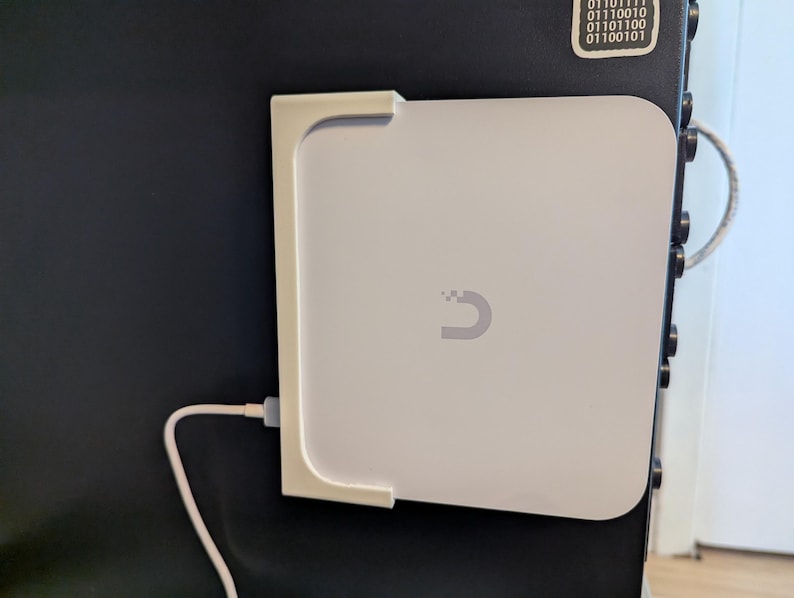 Wandhalterung für Unifi Ubiquiti Cloudgateway Max & Ultra | Low-Profile ...
