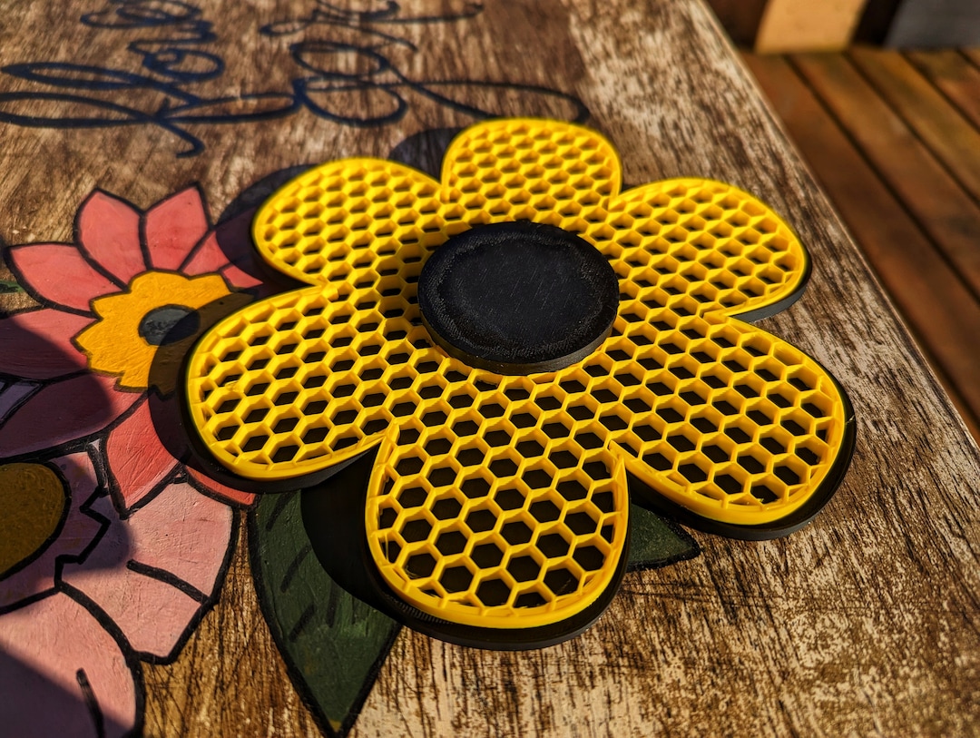 Bee Feeder - Floating Insect Drink Bar - Bee and Insect Life Raft - Etsy