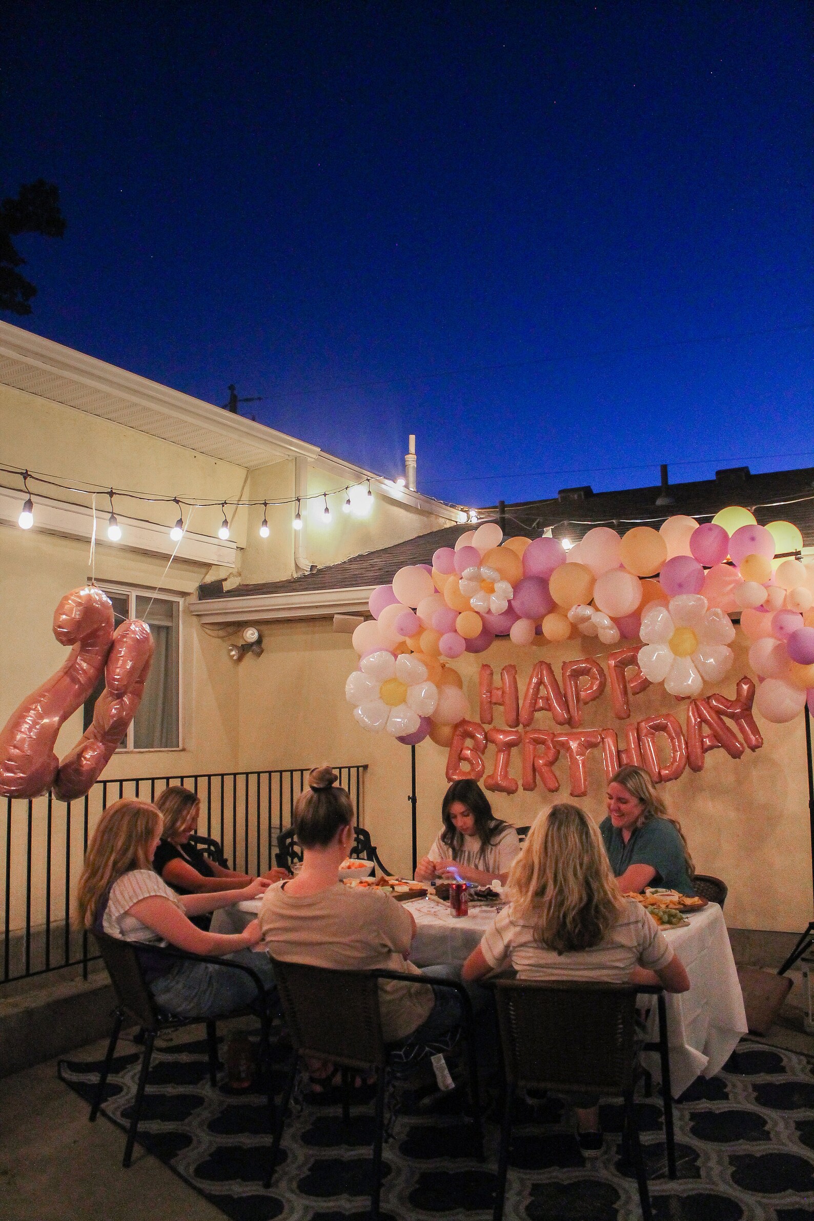 Groovy Birthday Box Groovy Balloon Arch Kit Daisy Balloon - Etsy