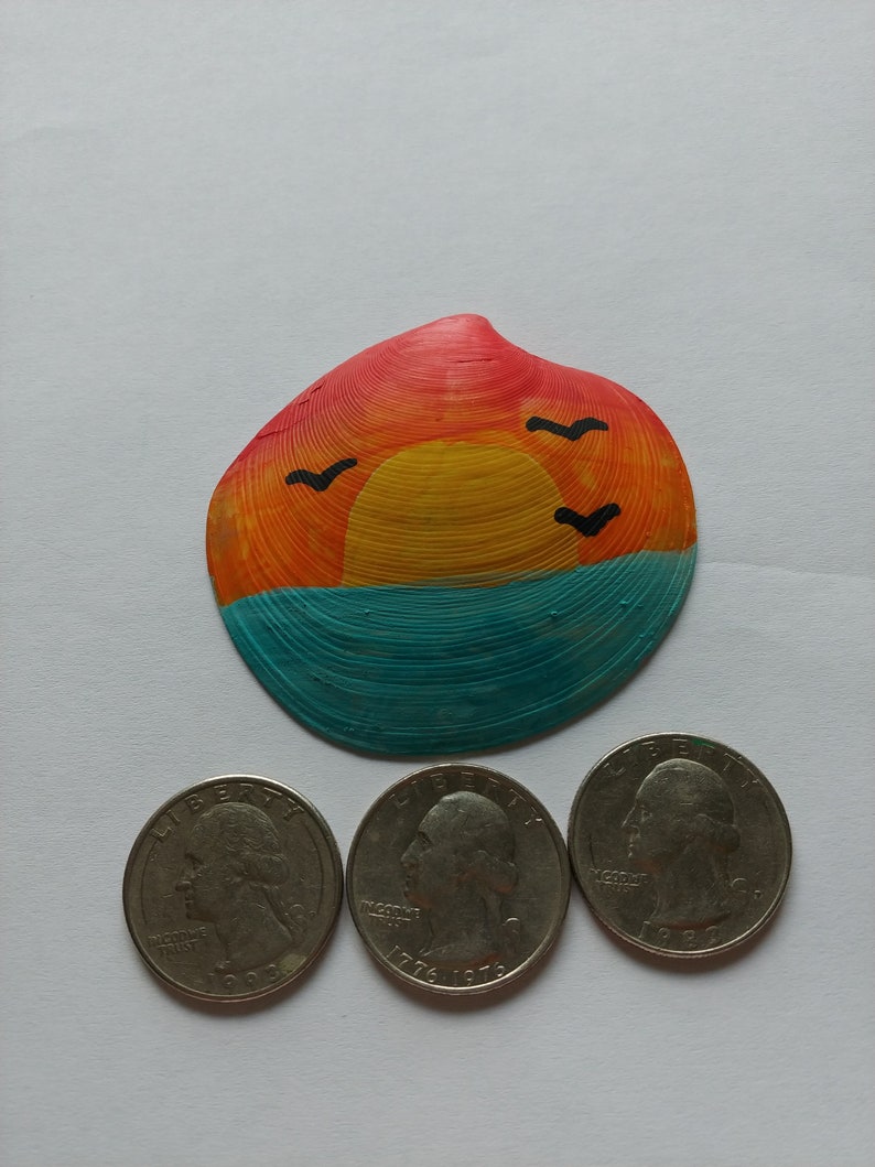 Round Painted Shell sunset - Etsy