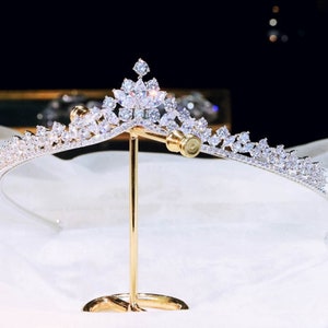 Handmade Beautiful Bridal Party Tiara Ellie Design With Simulated ...