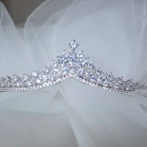 Handmade Beautiful Bridal Party Tiara Ellie Design With Simulated ...