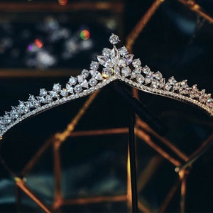 Handmade Beautiful Bridal Party Tiara Ellie Design With Simulated ...