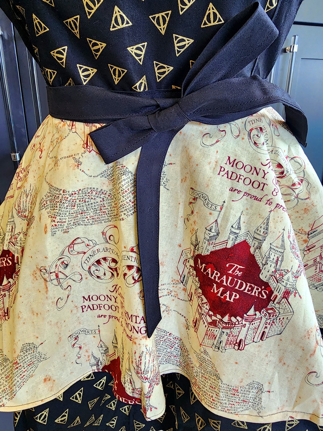 Retro Harry Potter Apron 2 Styles - Etsy