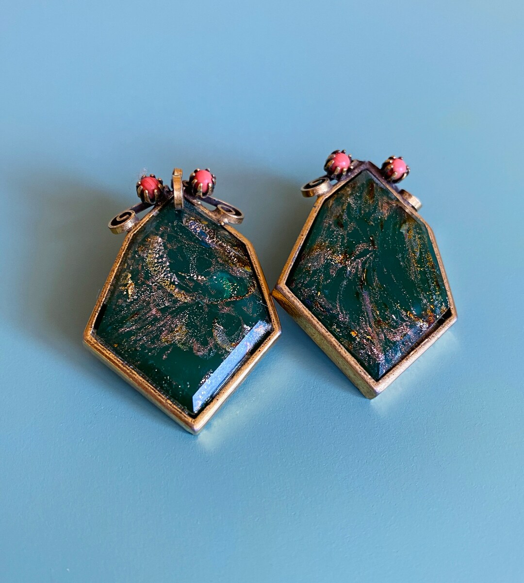 Vintage Emerald Green and Gold Earrings Marble Green Trapezoid Earrings ...