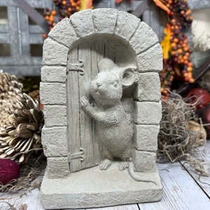 Mouse Garden Door Statue - Concrete Antiqued Stone Finish Statue - Etsy