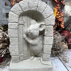 Mouse Garden Door Statue - Concrete Antiqued Stone Finish Statue - Etsy