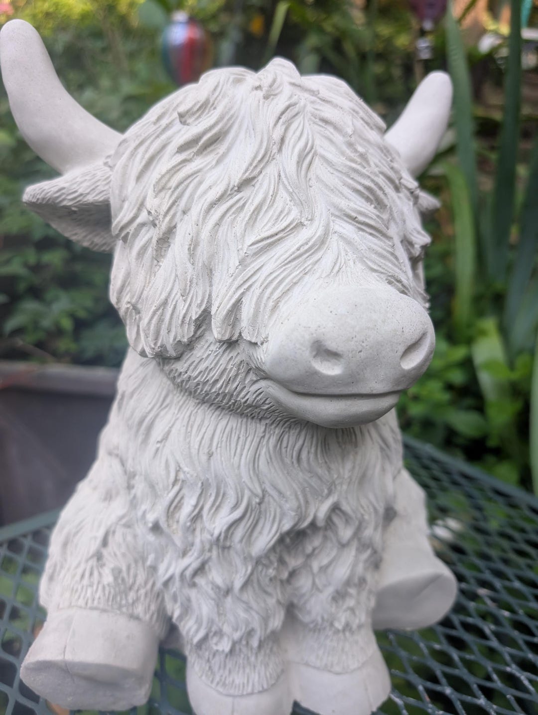 Highland Cow Garden Statue: Handmade Concrete Indoor/outdoor Decor - Etsy