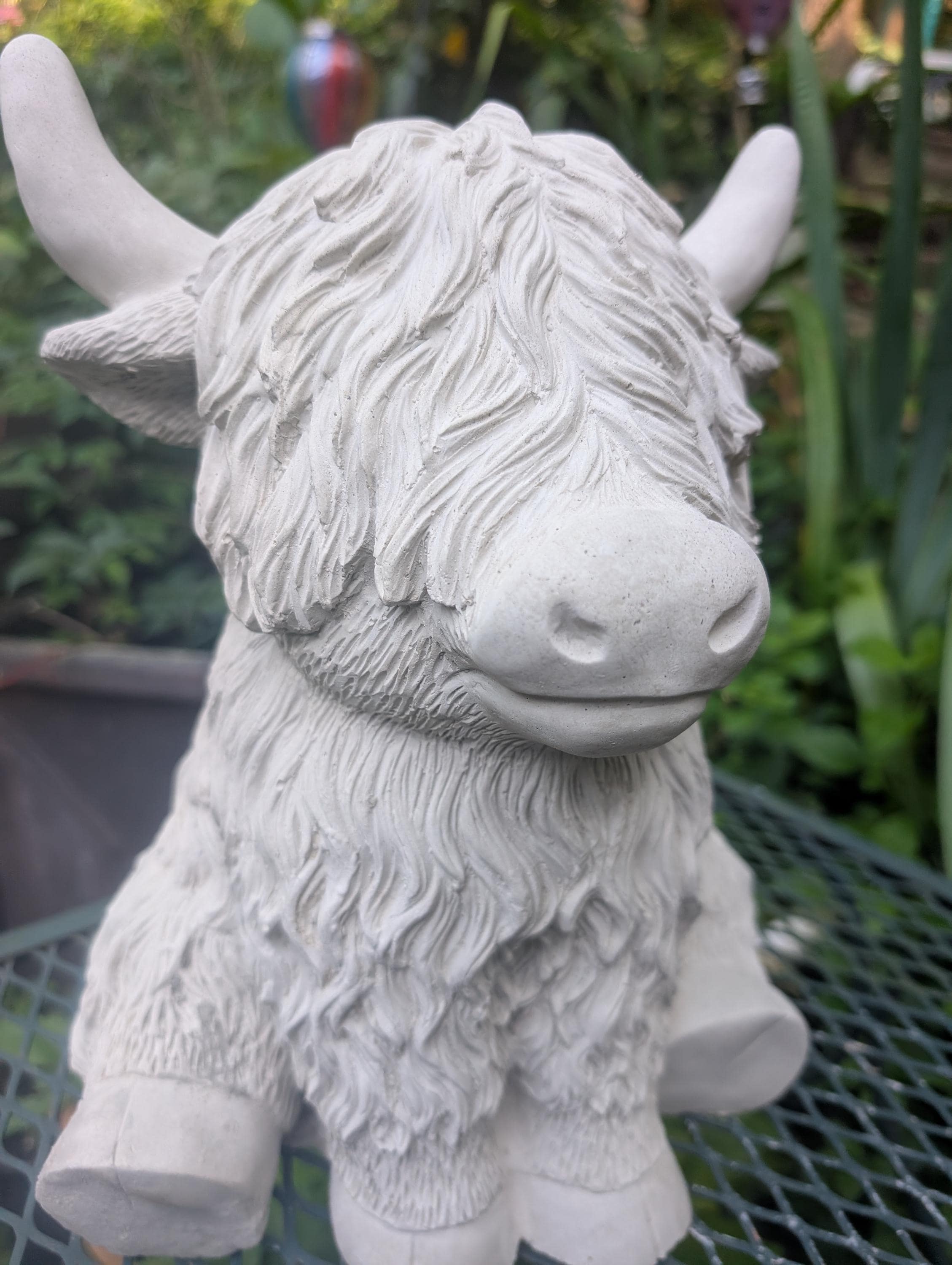 Highland Cow Garden Statue: Handmade Concrete Indoor/outdoor Decor - Etsy