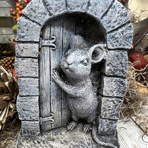 Mouse Garden Door Statue - Concrete Antiqued Stone Finish Statue - Etsy
