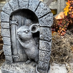Mouse Garden Door Statue - Concrete Antiqued Stone Finish Statue - Etsy