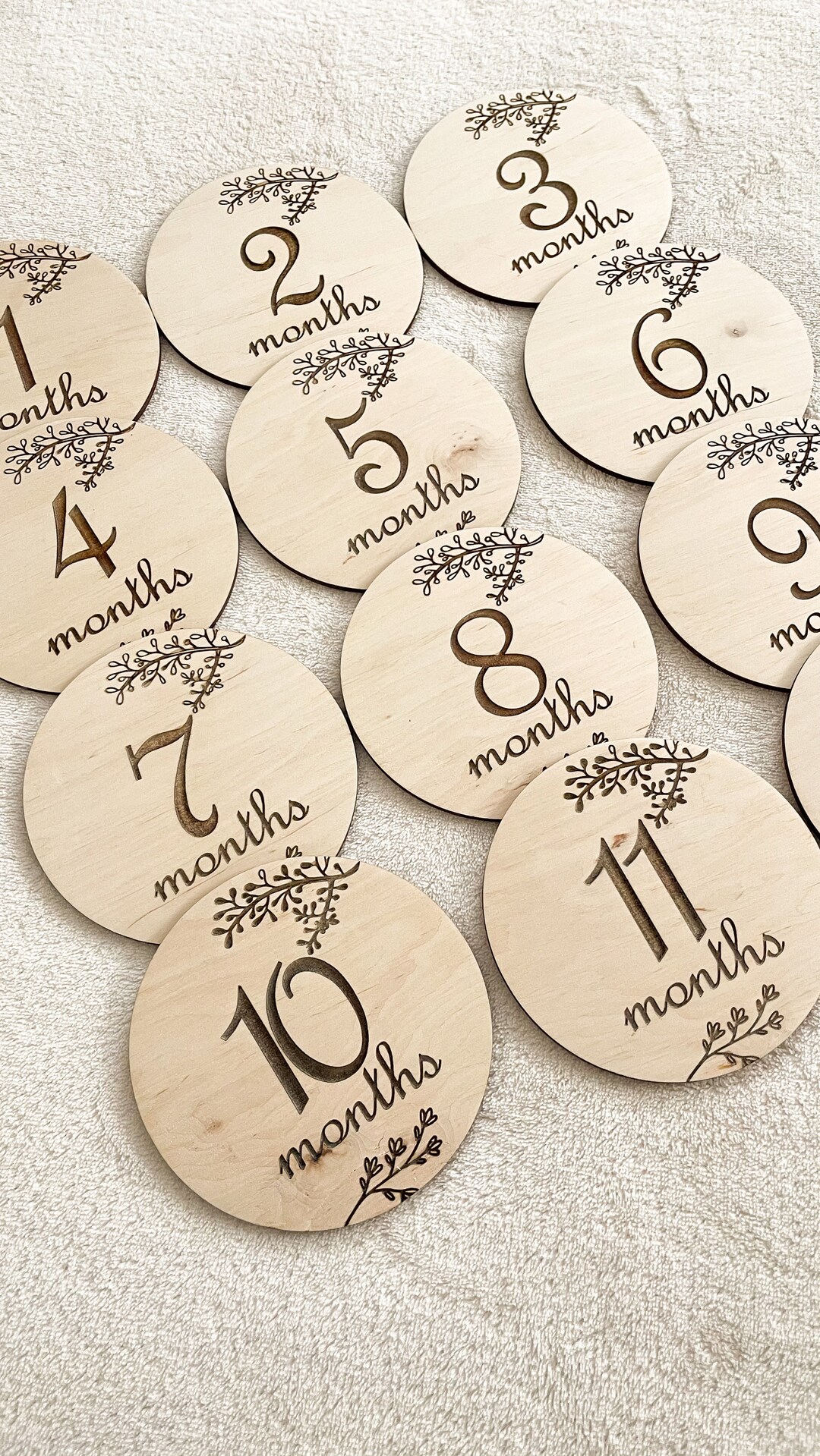Monthly Milestone Discs: Circular Baby Milestones - Month-by-month ...