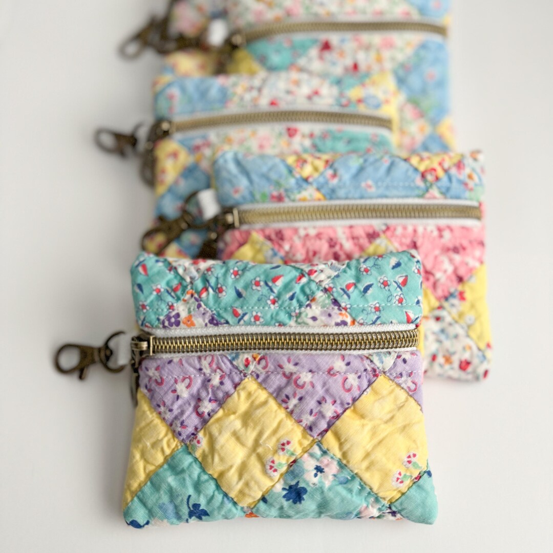 Vintage Quilt Zipper Pouch, Repurposed Antique Quilt, Feedsack Fabrics ...