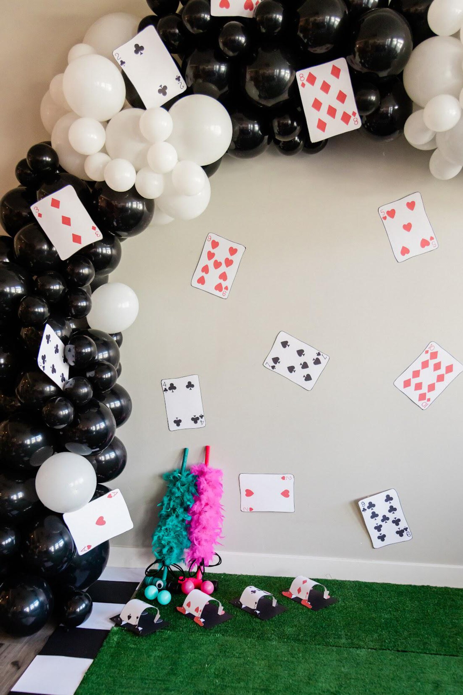 Giant Printable Playing Cards – 40 Large Cards | Alice in Wonderland ...