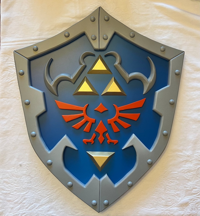 Hylian Shield - Legend of Zelda Inspired Shield Wall Art - Etsy