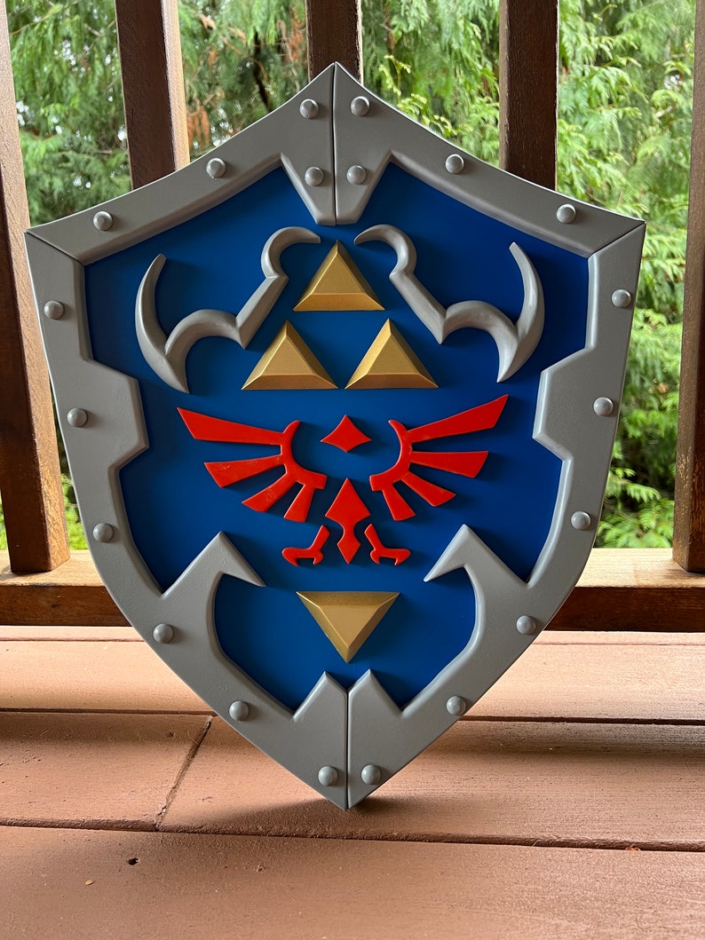 Hylian Shield - Legend of Zelda Inspired Shield Wall Art - Etsy