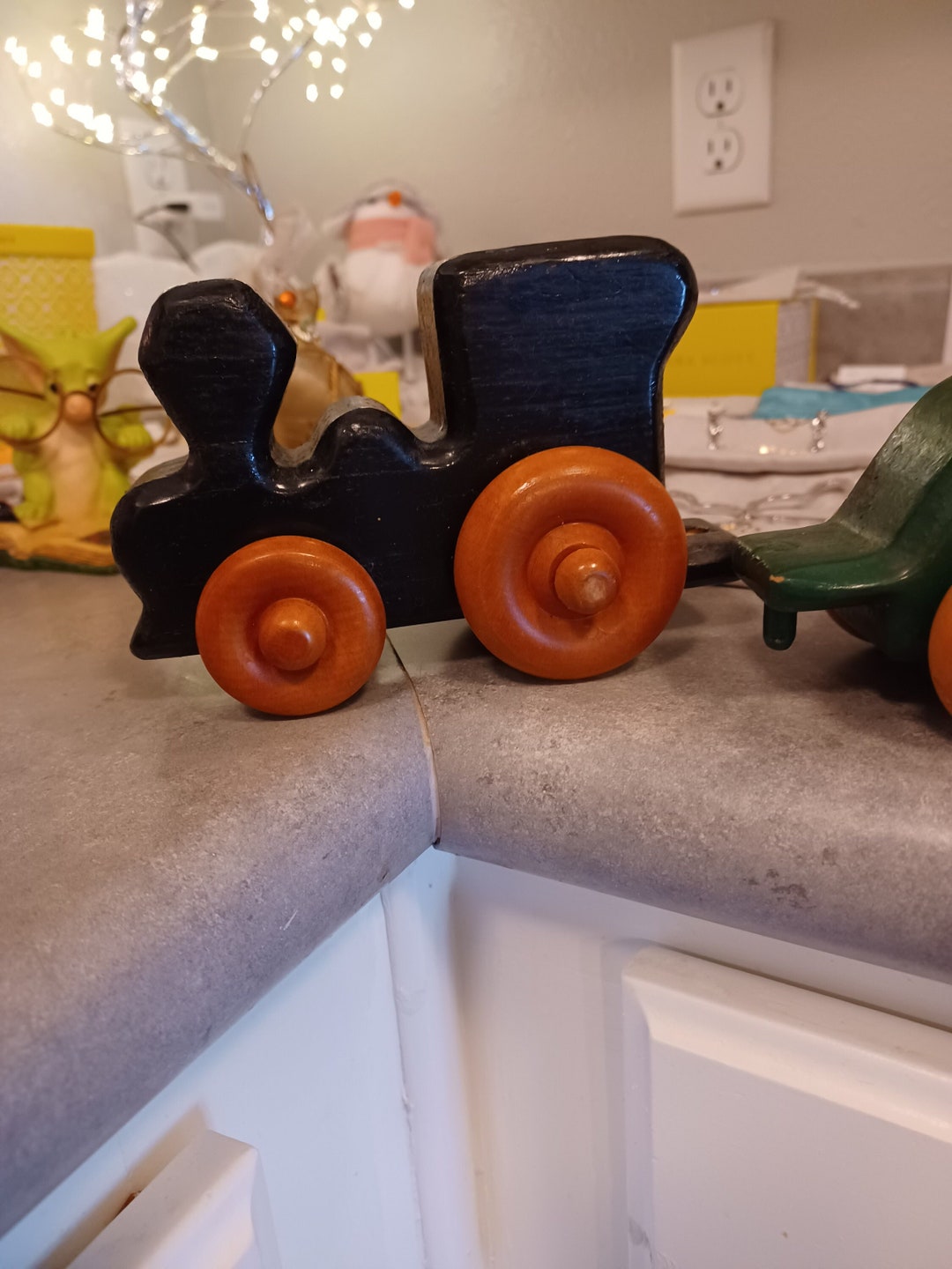 CLASSIC Locomotive Two BOX Cars and a CABOOSE Hand Carved 1993 - Etsy