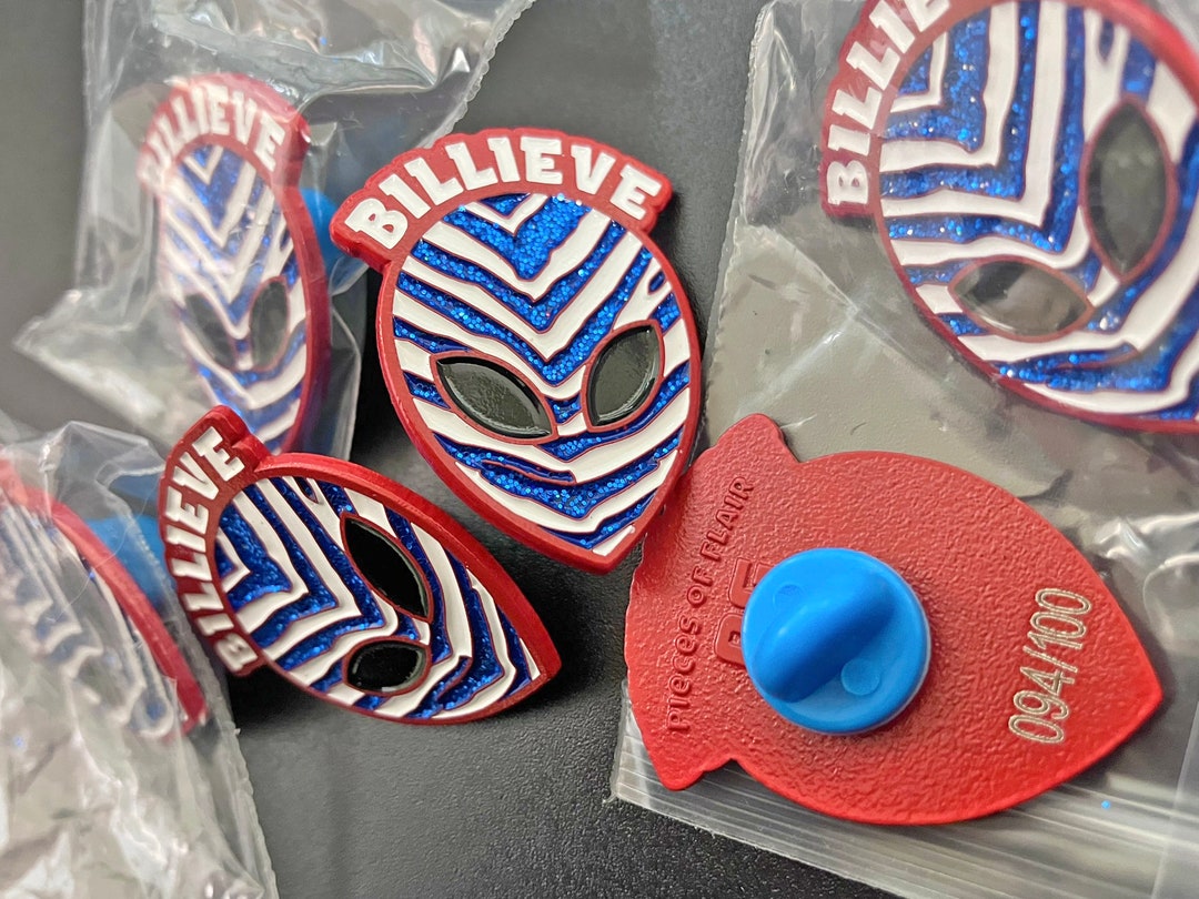 Billieve - 1.25 In. Tall Metal and Epoxy Pins With Glitter Blue ...