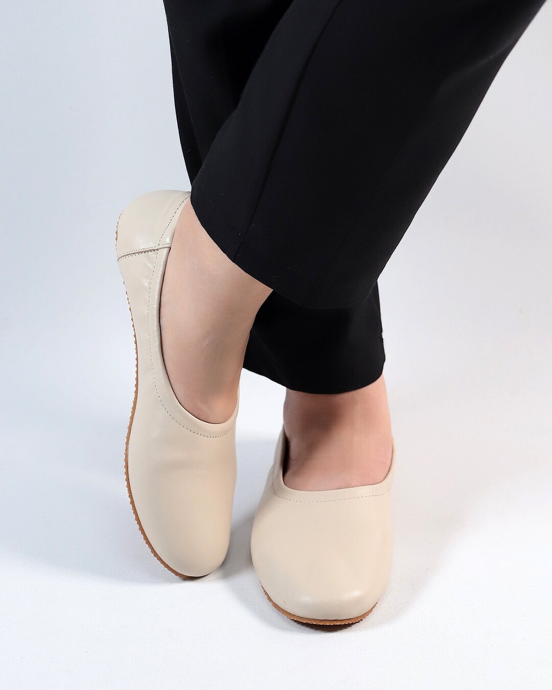 Women Flat Ballet CREAM SMOOTH Leather, Handmade, Yemeni Slippers ...