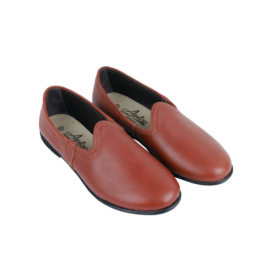 Women BROWN SMOOTH Leather, Handmade, Heeled Yemeni Slippers, Natural ...