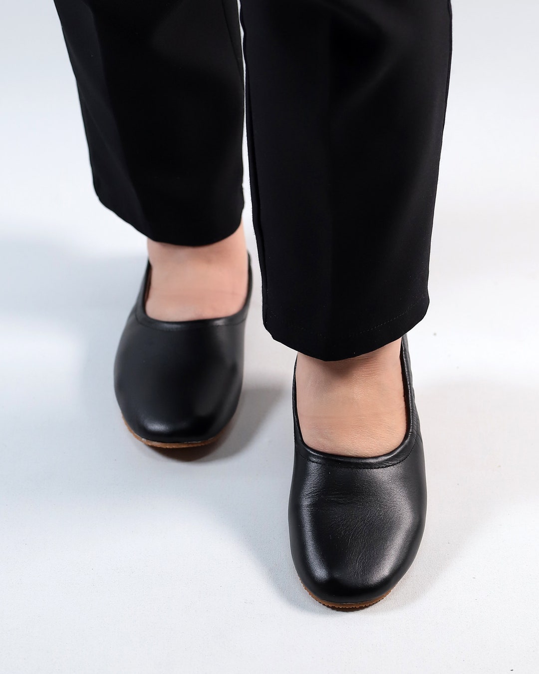 Women Flat Ballet BLACK SMOOTH Leather, Handmade, Yemeni Slippers ...
