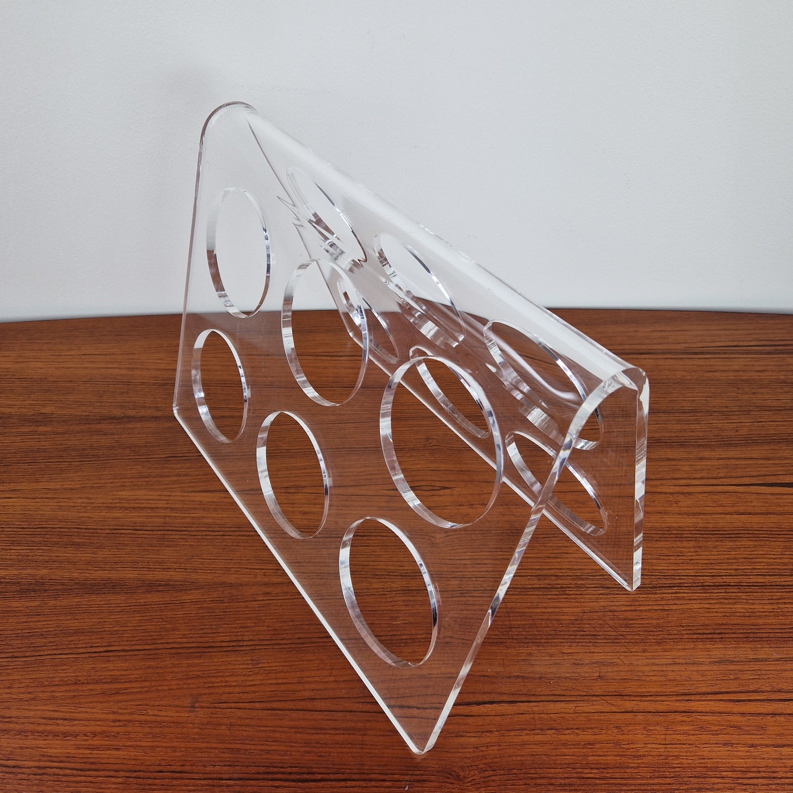 Vintage Lucite Stand for 6 Bottle, Wine Rack, Plexiglass - Etsy
