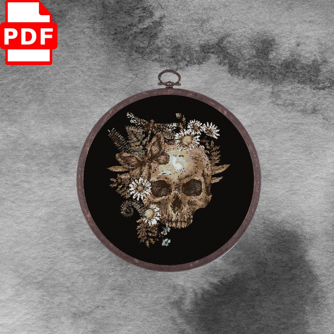 Gothic Skull and Flowers Cross Stitch Pattern 200x200 Stitches 16 ...